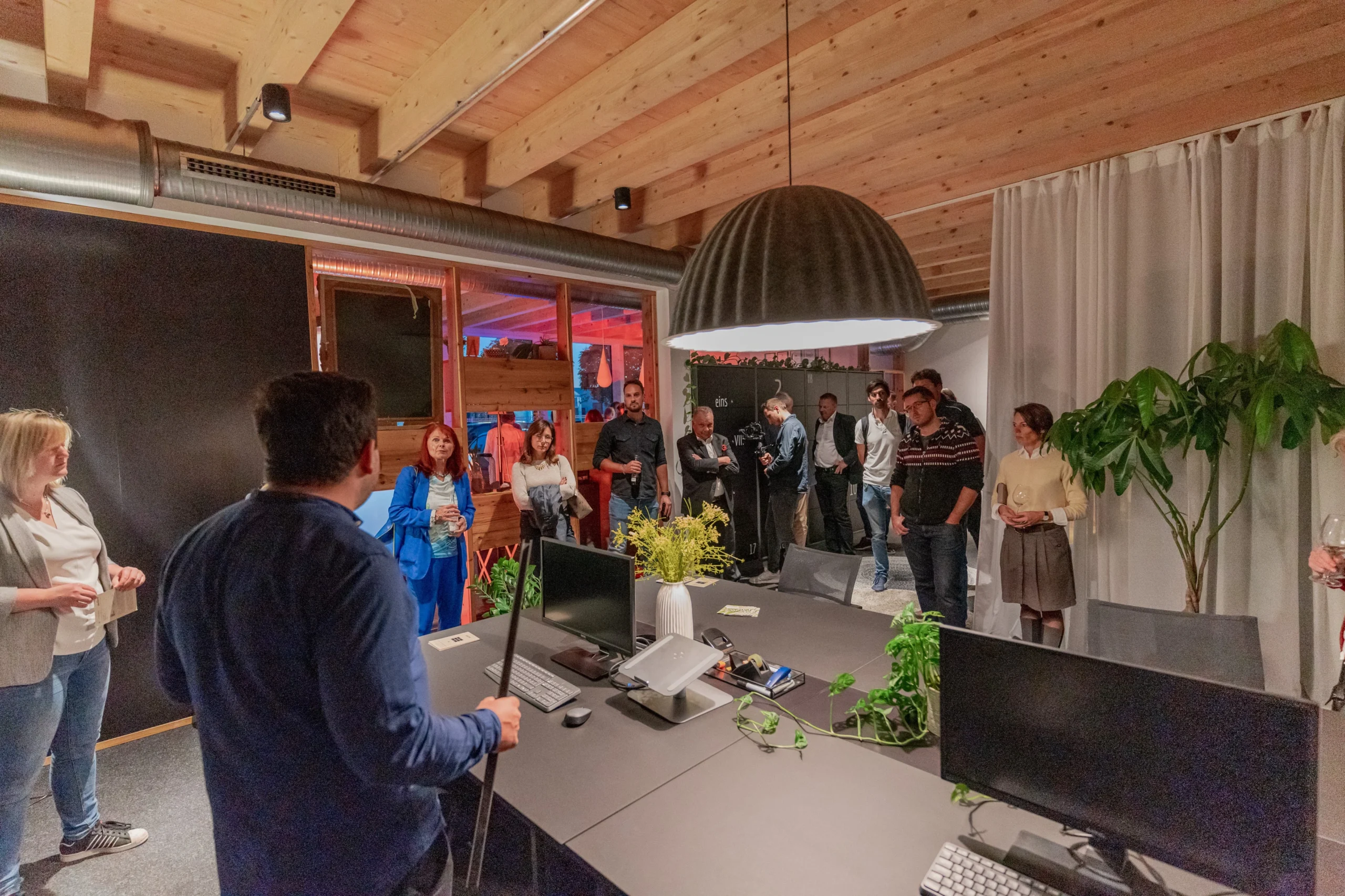 siebzehnACHT - Neues Coworking Space eröffnet im Raum Augsburg - NETZ ...